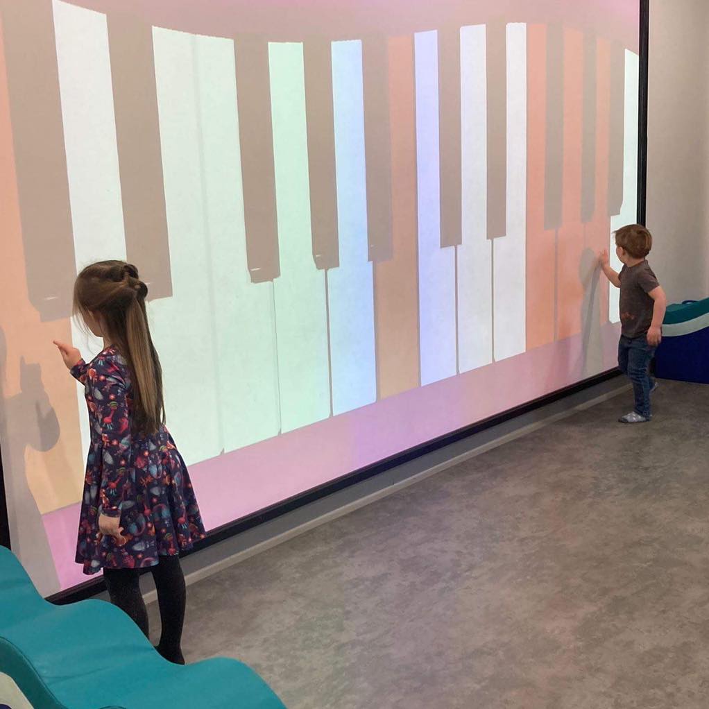 active wall 1 – The Fish Tank